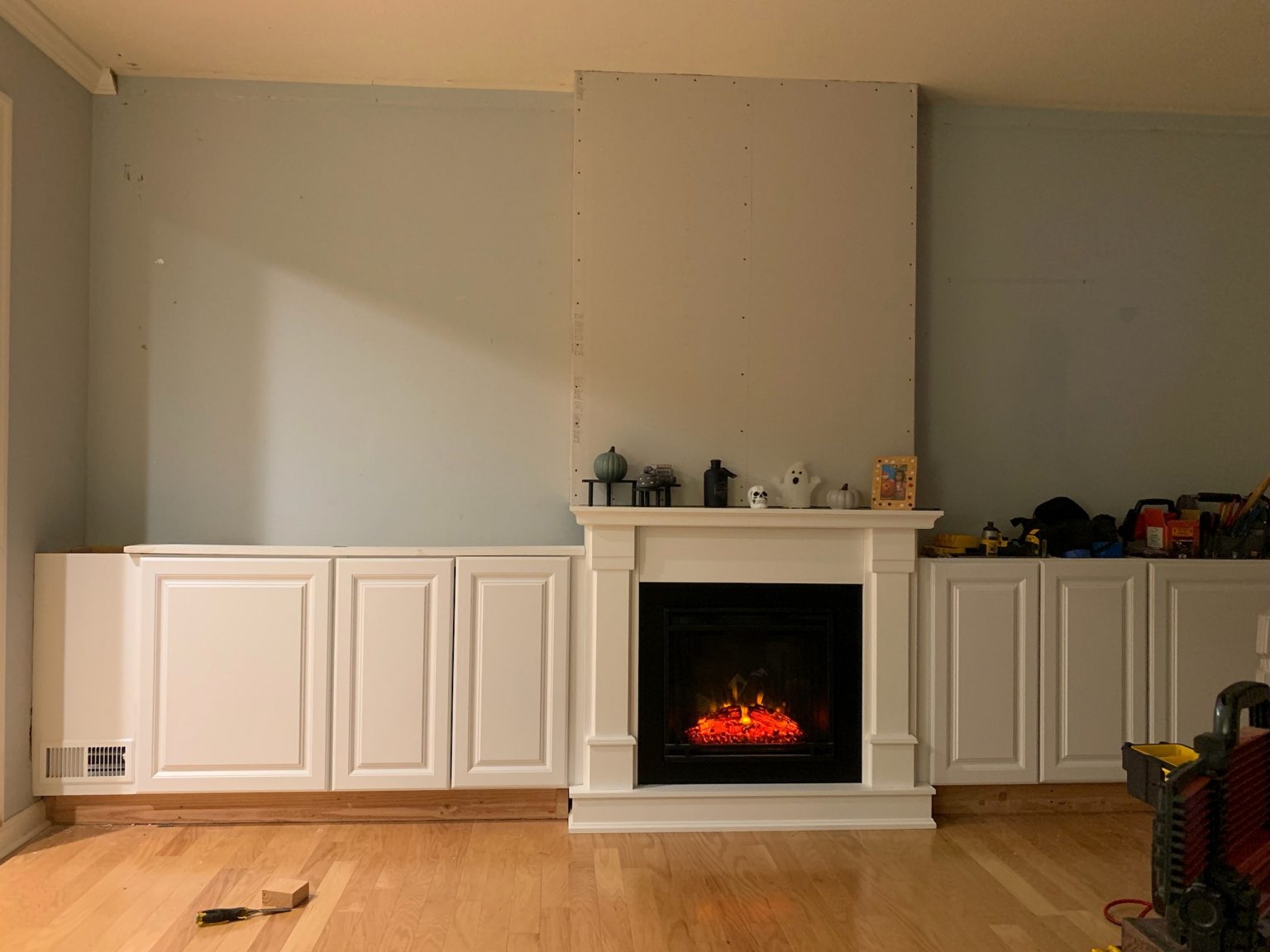 DIY Built-In Electric Fireplace - Staying Blonde